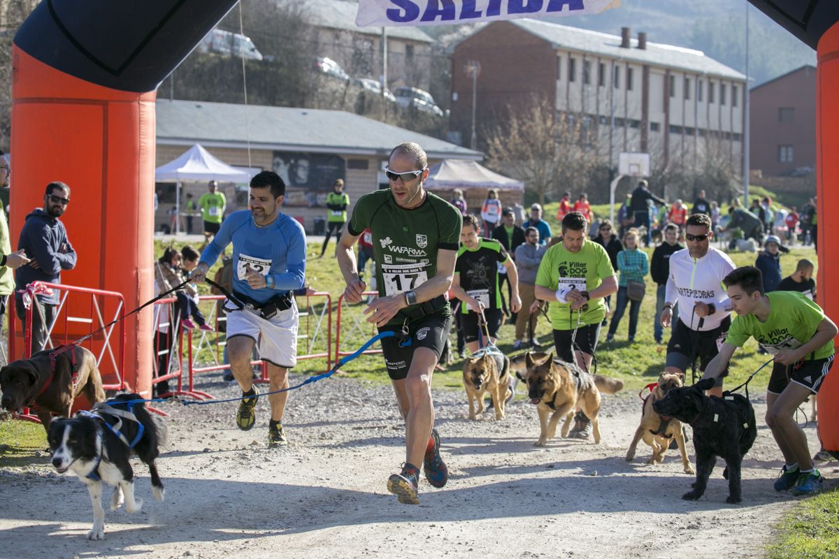 Corredores y perros unidos en la II Dog Race de Villar de los Barrios