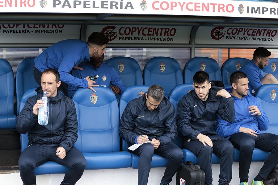 La Ponferradina juega uno de sus mejores partidos y gana (3-2) al Mutilvera