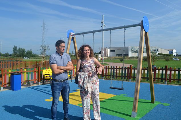 El entorno de la Torre de la Rosaleda inaugura nuevo aspecto