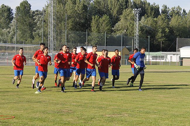 El Atlético Bembibre emprende una nueva e ilusionante aventura en ...