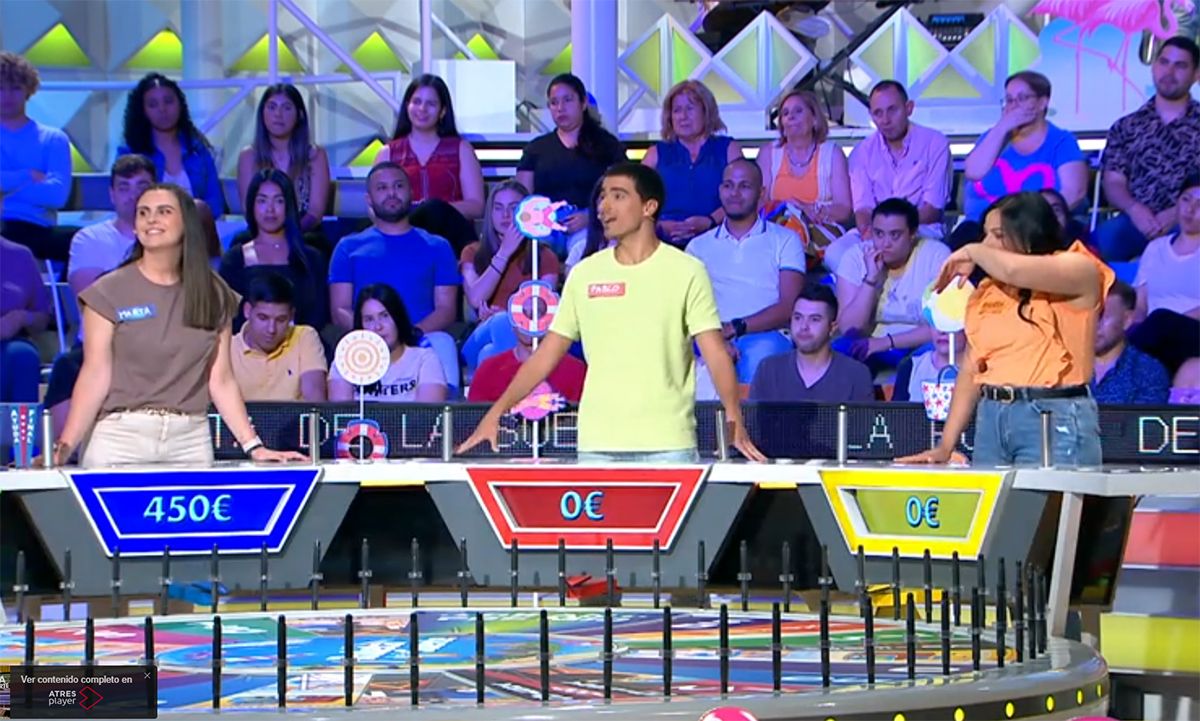 El berciano Pablo Ramón 'se la juega' en el concurso la Ruleta de la Suerte de Antena 3 para ...