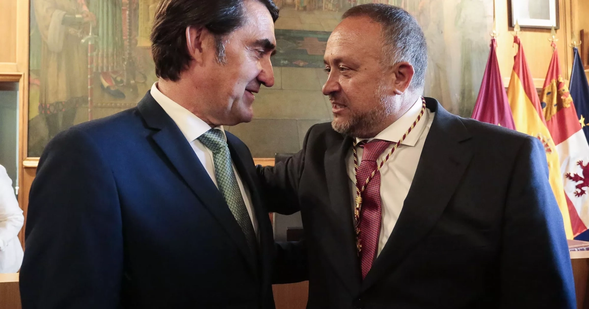 Suárez-Quiñones tacha de "irresponsabilidad" la moción pro-autonomía ...