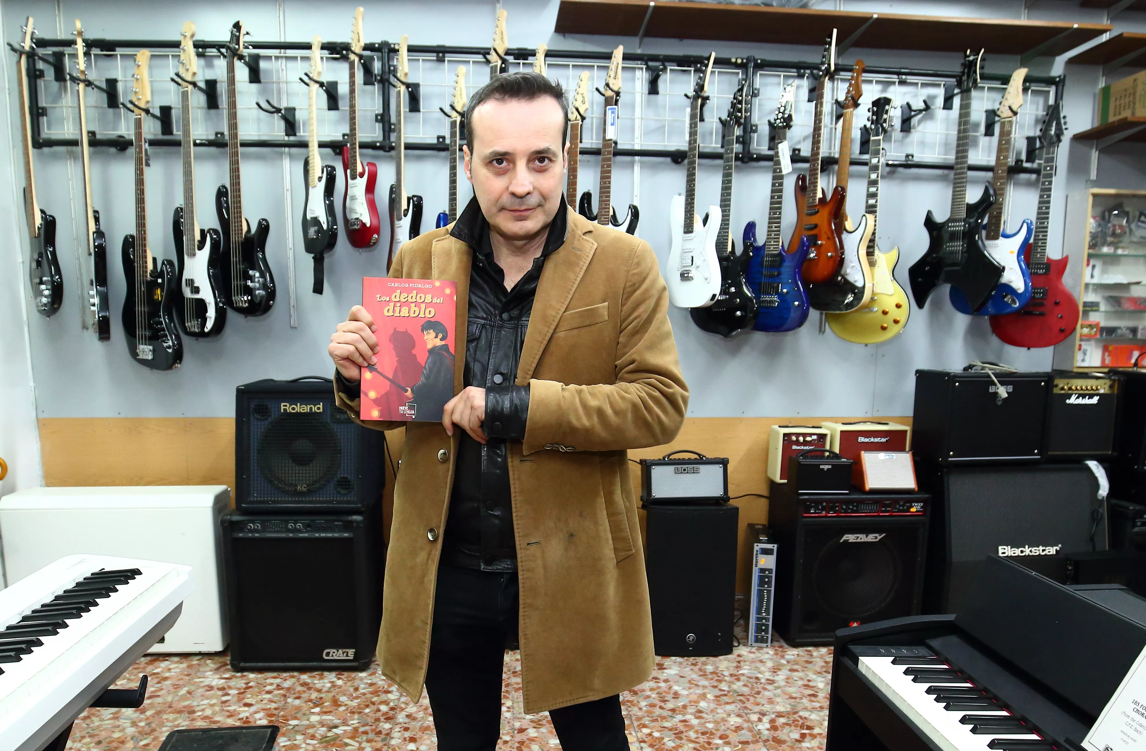 Fidalgo toca con 'Los dedos del diablo' la historia misterios y las ...