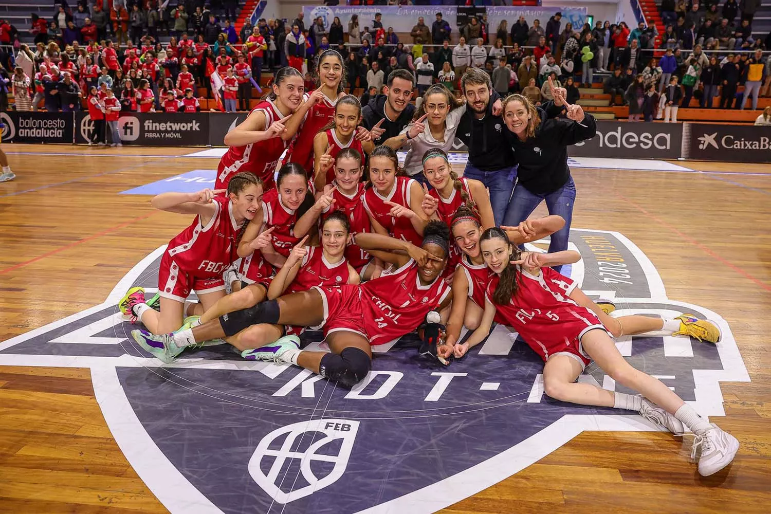 La selección infantil femenina pone a Castilla y León en la cima del ...