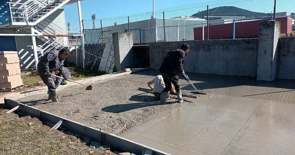 La Escuela Taller de Ponferrada dota al Colomán Trabado de dos nuevas ...