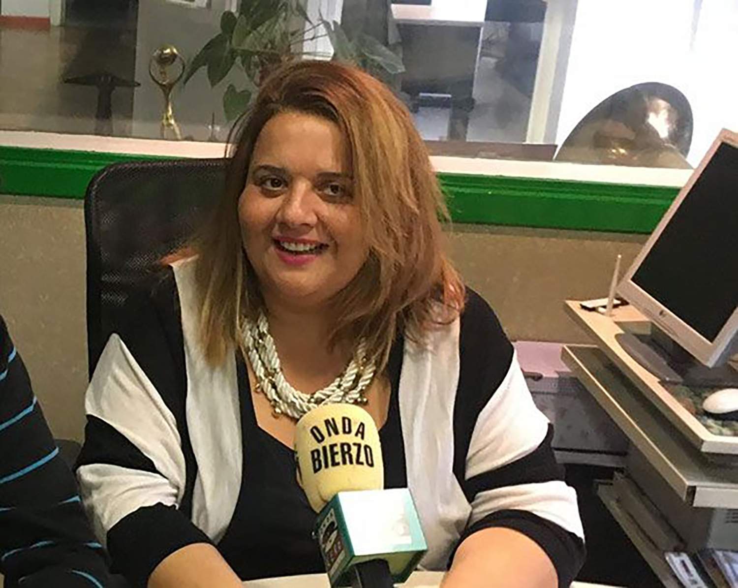 Poetas y músicos del Bierzo rinden homenaje a la periodista Zaira ...