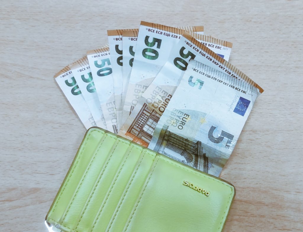 Pierde la cartera con 355 euros en Ponferrada y la recupera gracias a ...