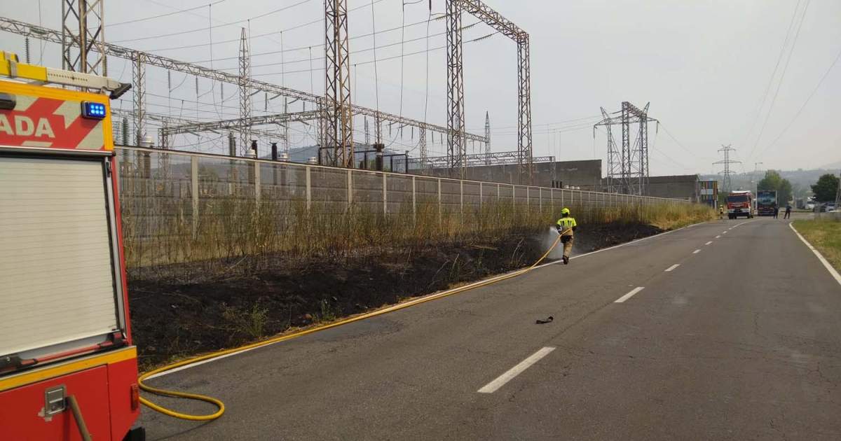 Sofocado un nuevo incendio de pasto detrás de la Torre de la Rosaleda ...