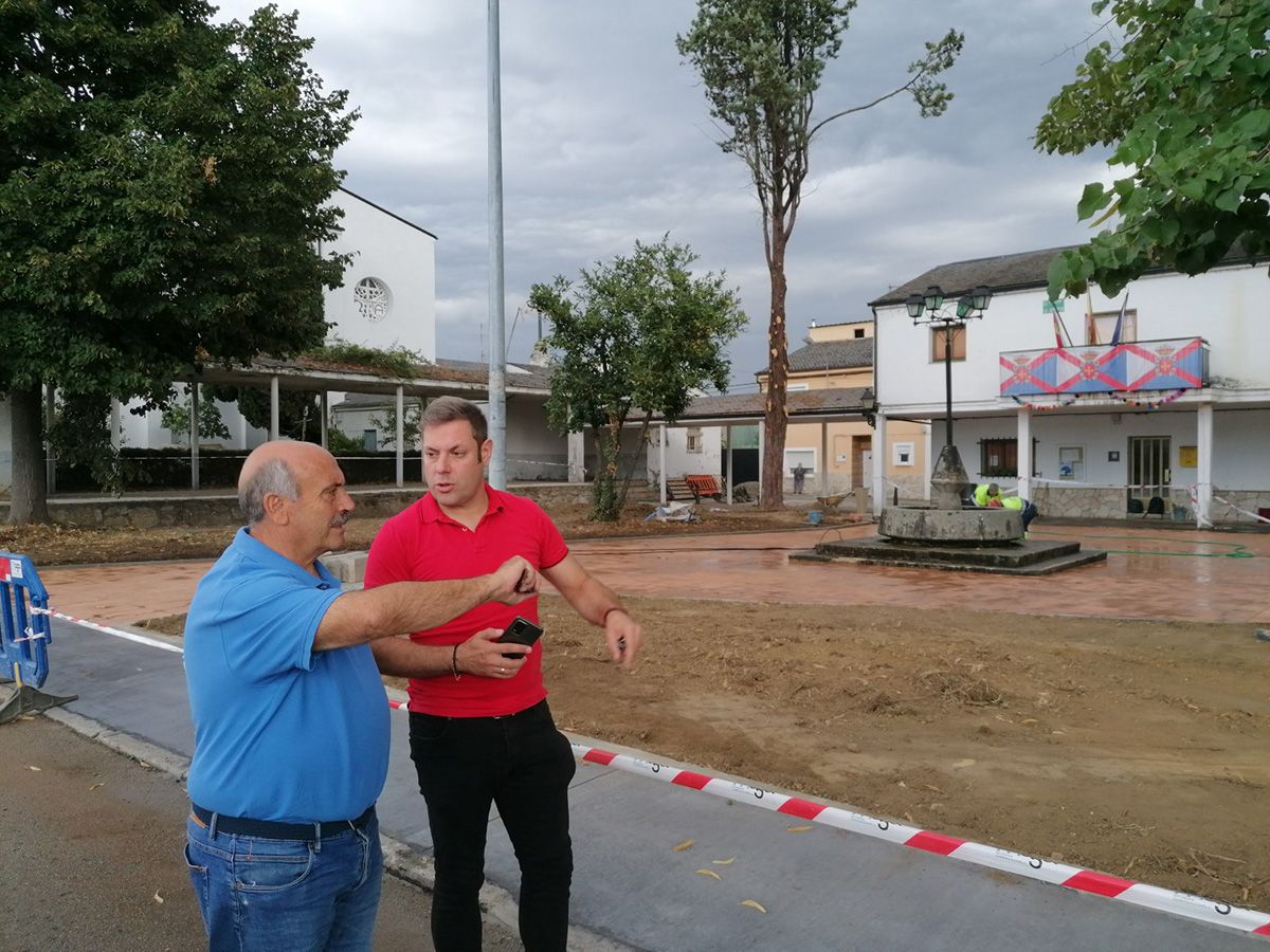 Obras de acondicionamiento y remodelación en la Plaza de la Juventad de ...