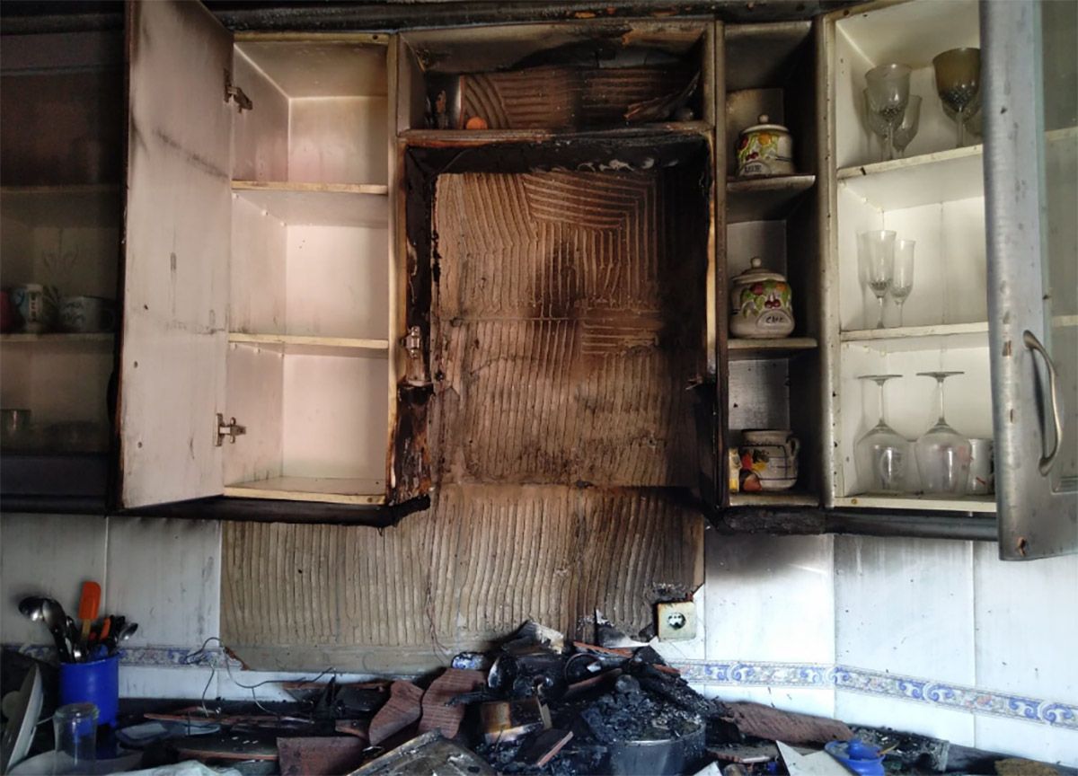 El incendio por una sartén en una cocina de Carracedelo moviliza a los ...