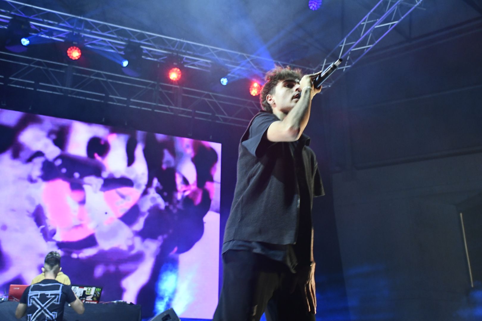 El fenómeno de John Pollon pone la Encina de tono 'urbano' y 'rebelde'