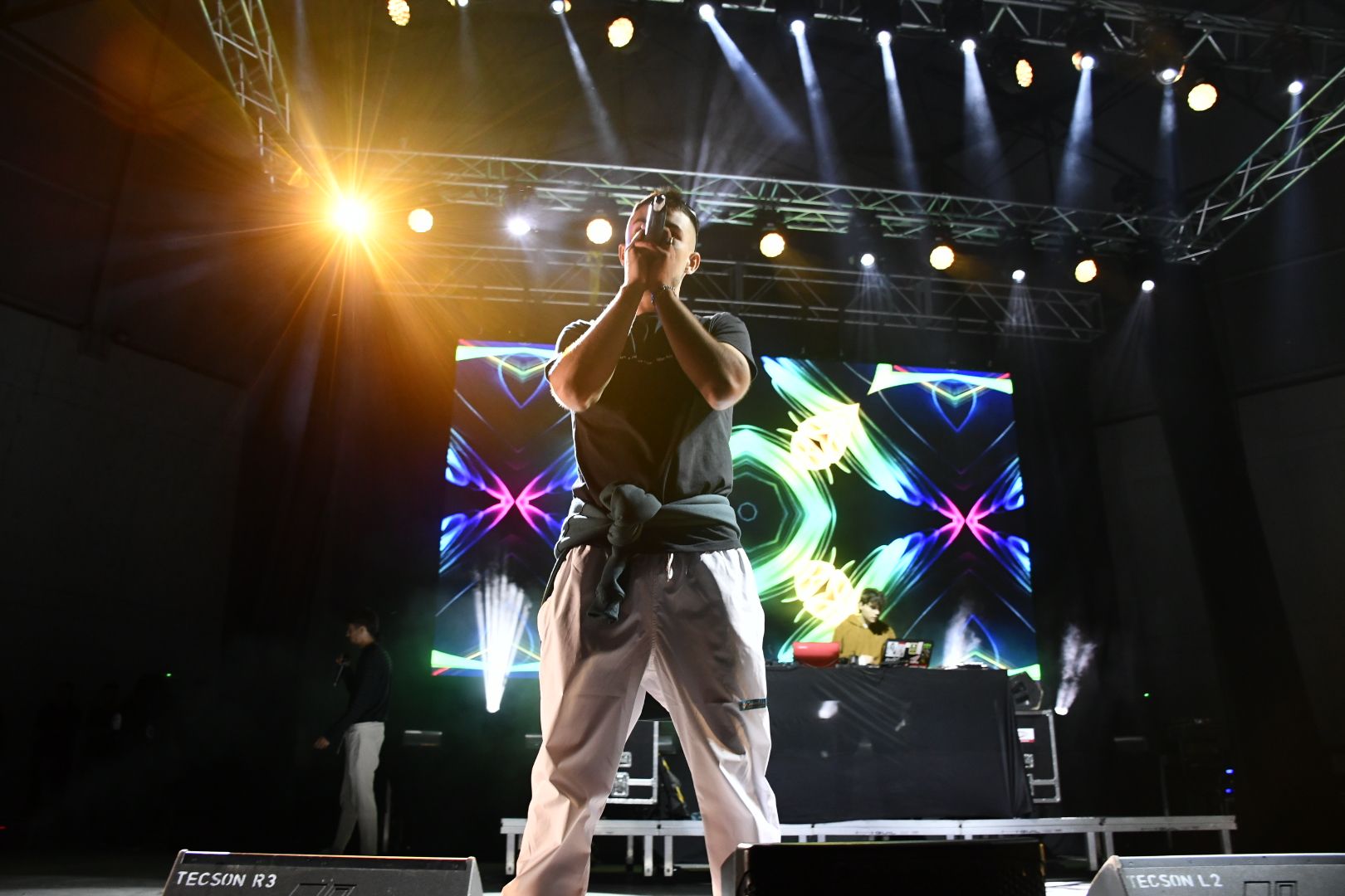 El fenómeno de John Pollon pone la Encina de tono 'urbano' y 'rebelde'