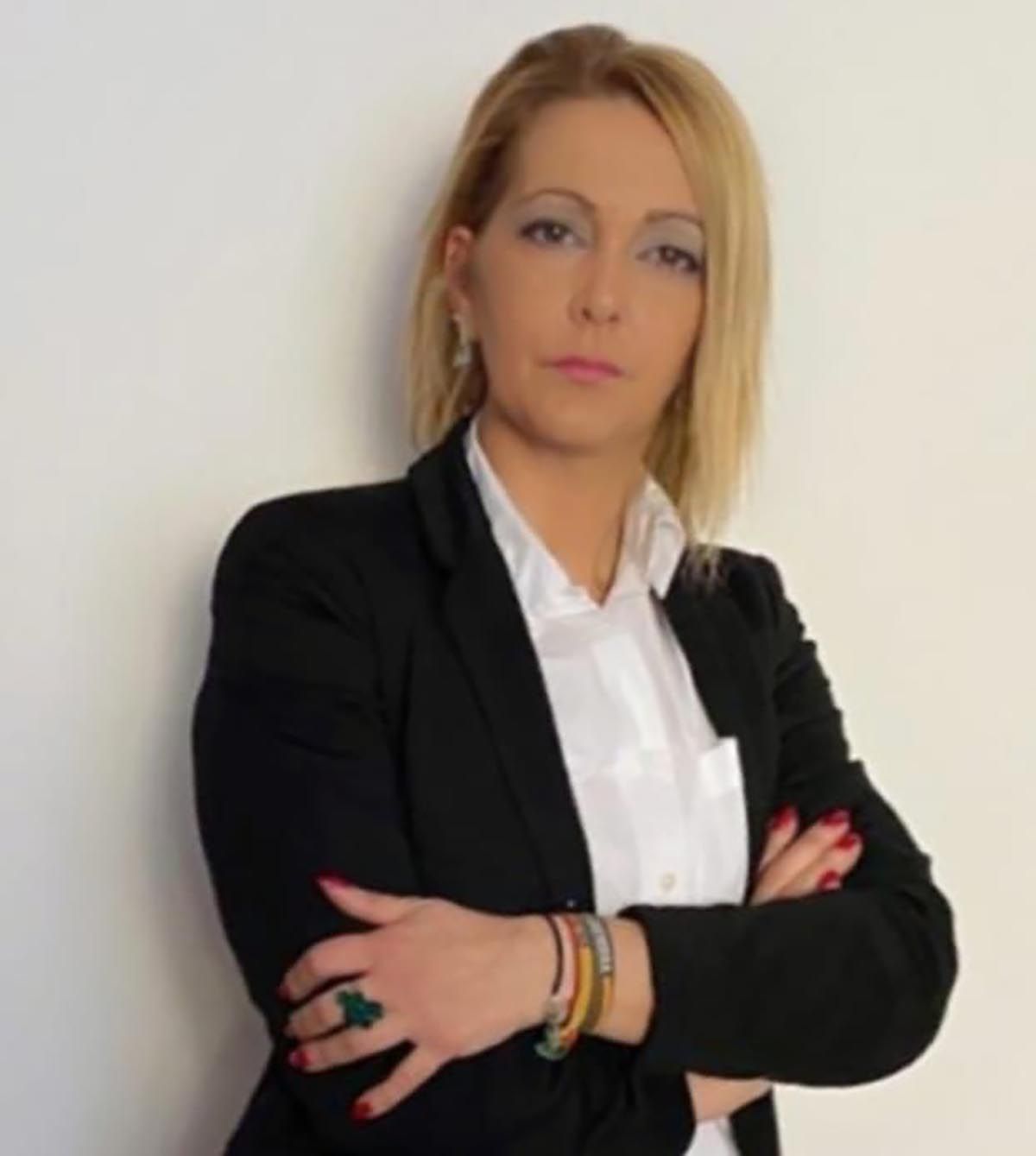 Maica Rodríguez En Toreno Y Luis Antonio González En Fabero Candidatos De Vox A Las Municipales